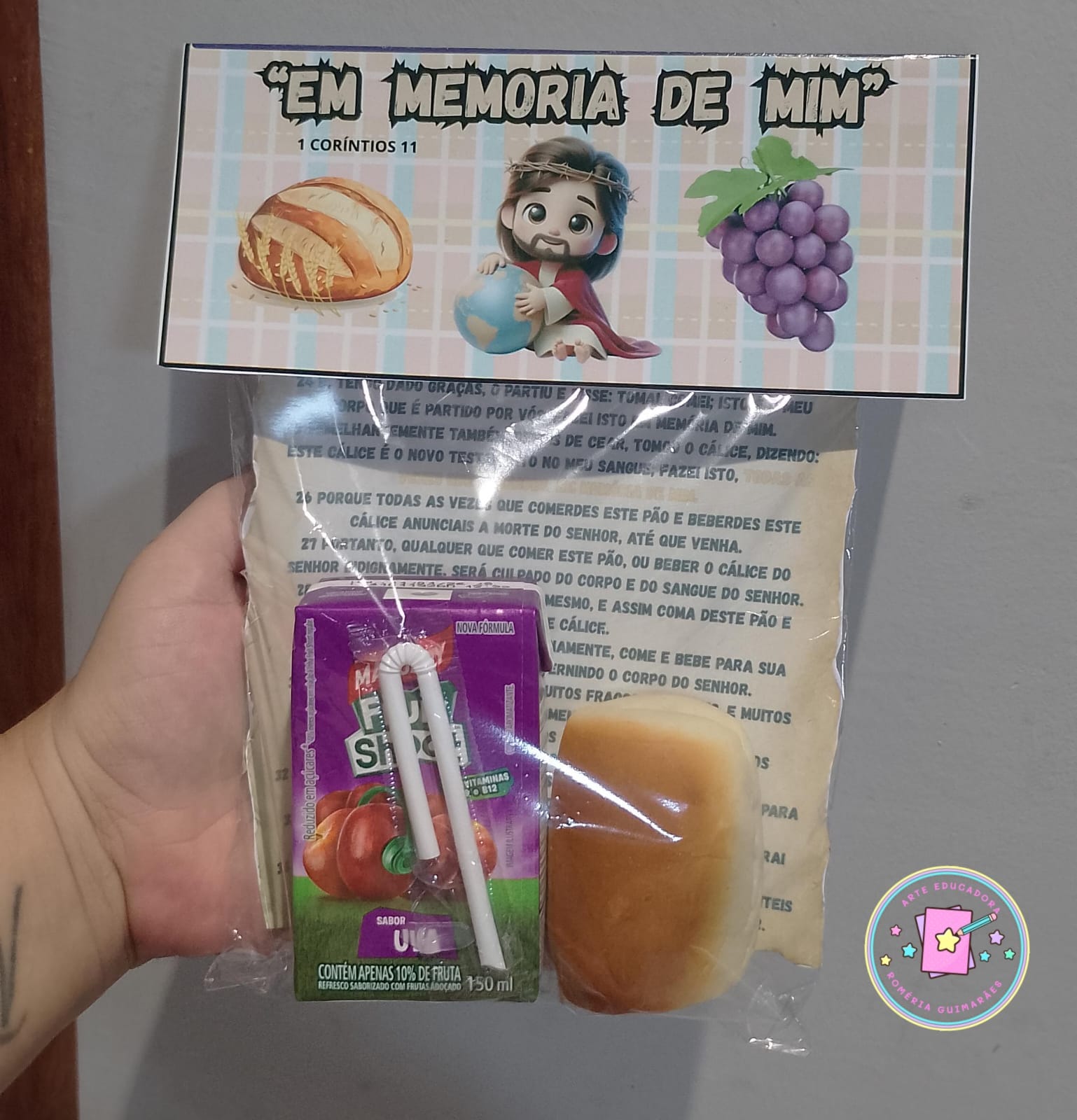 LAPELA + PERGAMINHO 📜 ” ” EM MEMÓRIA DE MIM” – Pro Roméria educadora